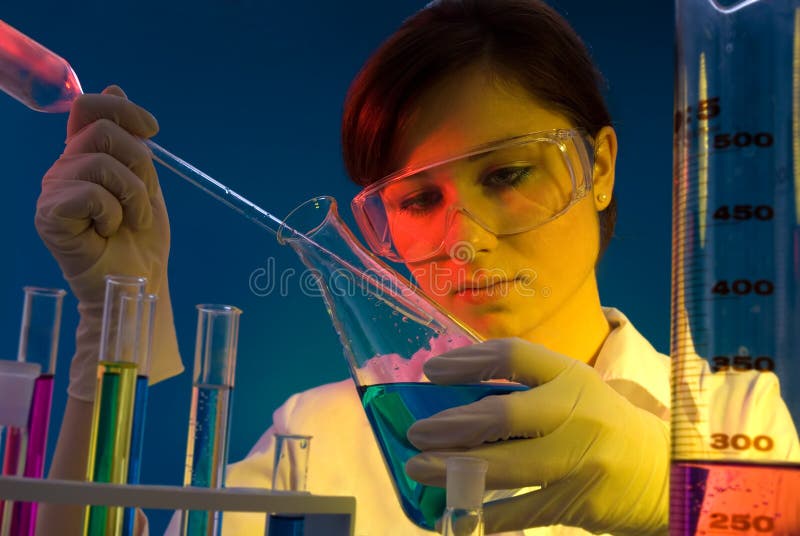 Arbeit im Labor stockfoto. Bild von wissenschaft, impfstoff - 5333798