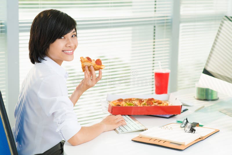 Mittag stockfoto. Bild von mittag - 726178