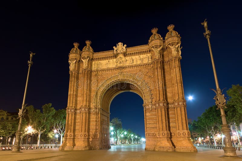 Arc de Triomf stock photo. Image of archway, triomf, sculpture - 5553696