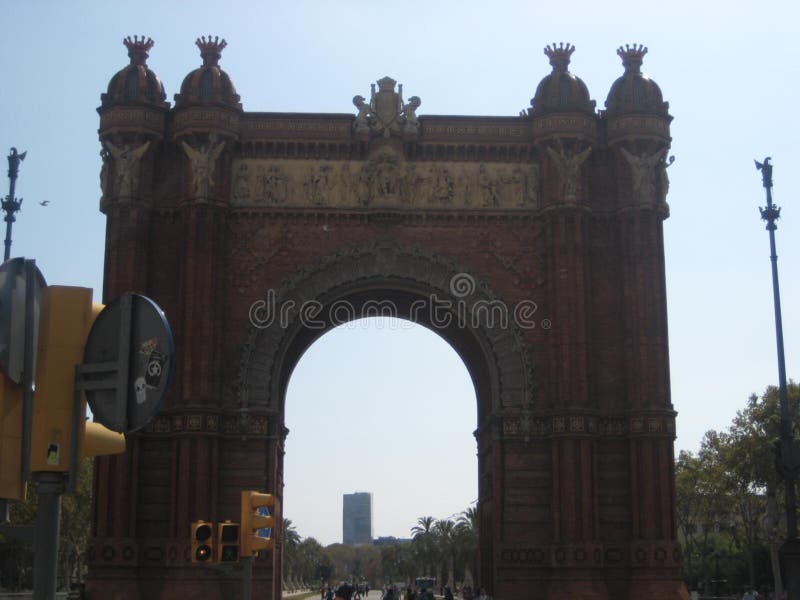 Arc-de-triomf Picture. Image: 87862106
