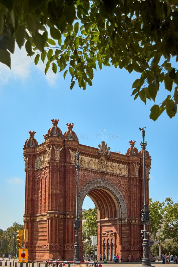 Arc De Triomf, Arco Triunfal, Barcelona Foto de archivo - Imagen de ...