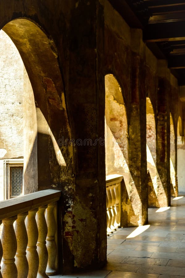 Arch, Column, Structure, Tourist Attraction Picture. Image: 132351601