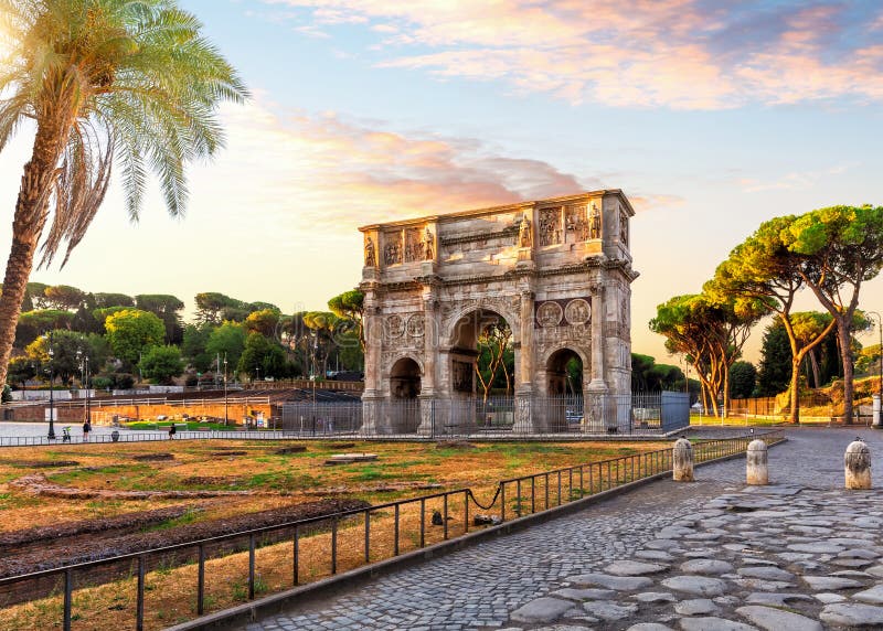 The Arch of Constantine by the Coliseum, Famous Place of Visit in Rome ...