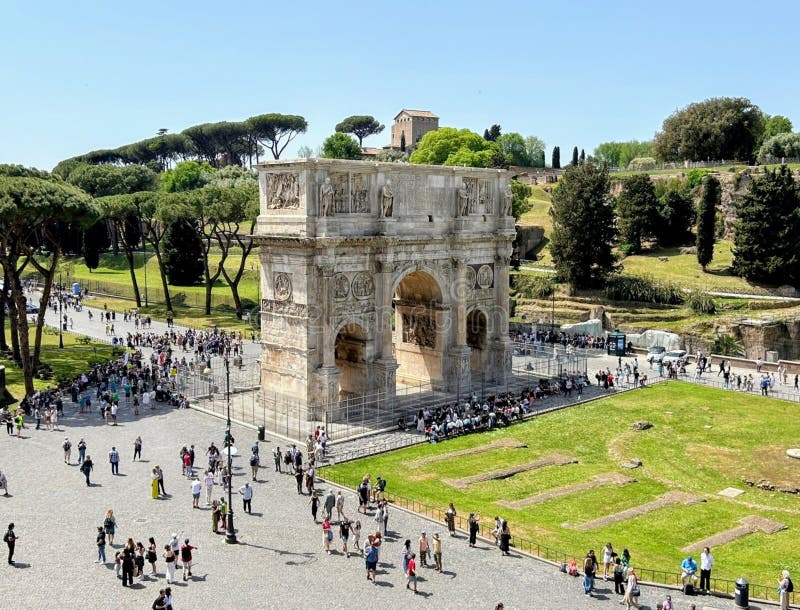 The Arch of Constantine is a Triumphal Arch in Rome Dedicated To the ...
