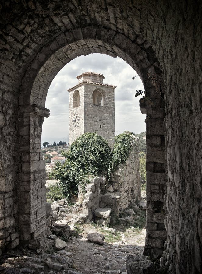 Arch pathway in old town stock image. Image of brick - 16815577