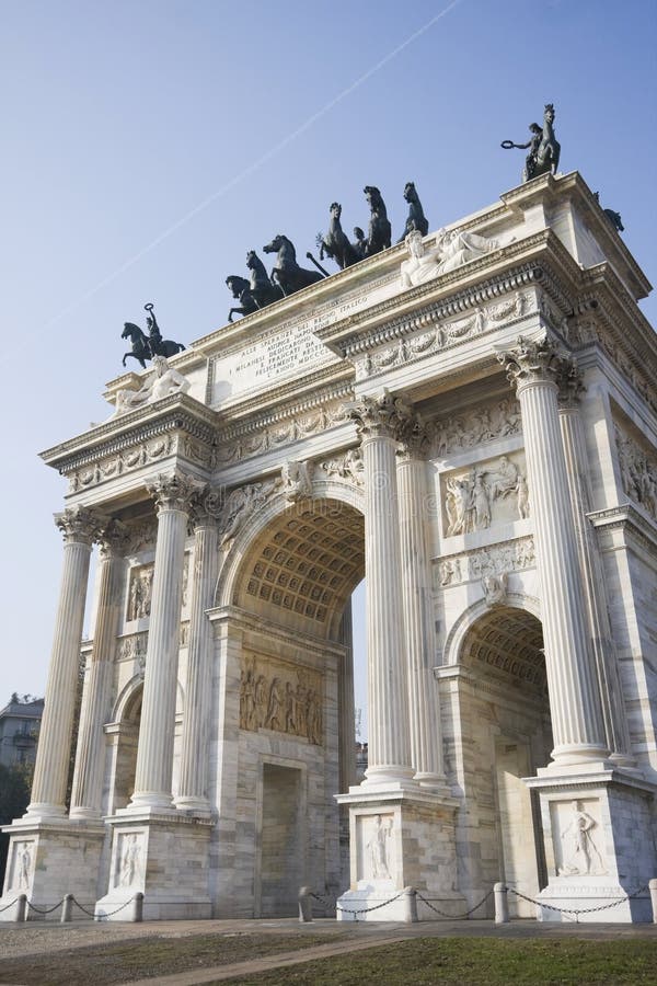 Arch of peace, milan stock image. Image of carved, peace - 22183947