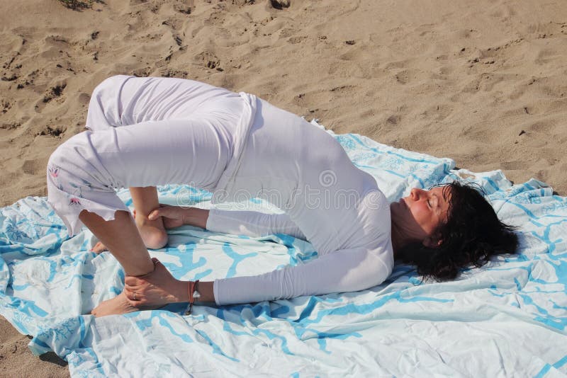 Arch Pose Yoga at the Beach Stock Photo - Image of posture, setu: 52570872