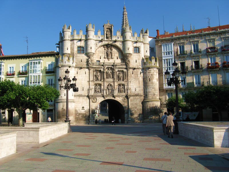 Arch of Santa Maria editorial stock image. Image of square - 19049714