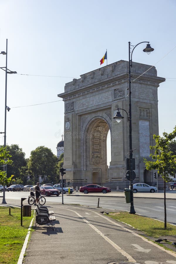 Arch of Triumph in City of Bucharest, Romania Editorial Photography ...