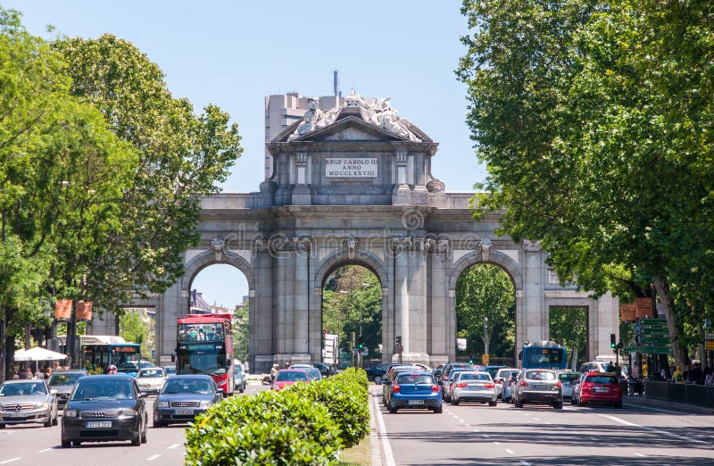 Arch of Triumph - Gate of Alcala, Madrid, Spain Editorial Photography ...