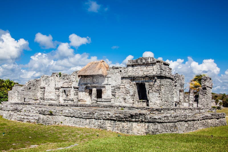 Archaeological Ruins of Tulum Editorial Image - Image of tulum ...