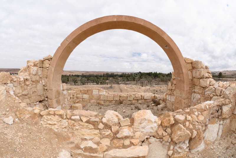 De Werken Van De Archeologie Bij Tel. Azeka in De Heuvels Judeia Stock ...