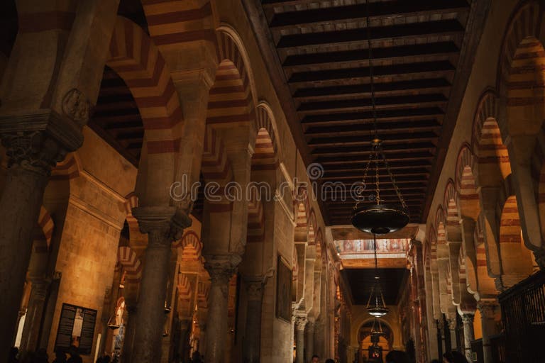 Striped Arches Supported by Columns Stock Illustration - Illustration ...