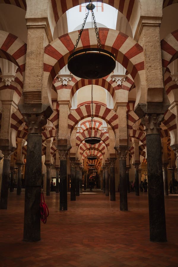 Striped Arches Supported by Columns Stock Illustration - Illustration ...