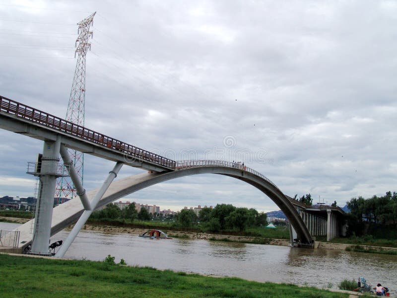Architect editorial photo. Image of bridge, human, arch - 82408271