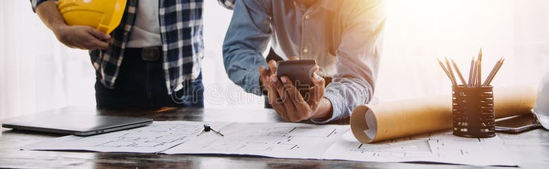 Architect Having a Meeting with Construction Team on Site Stock Image ...