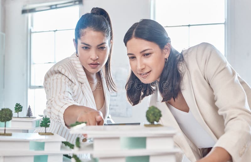 Architect, Team and Engineer Meeting while Women Discuss 3d ...