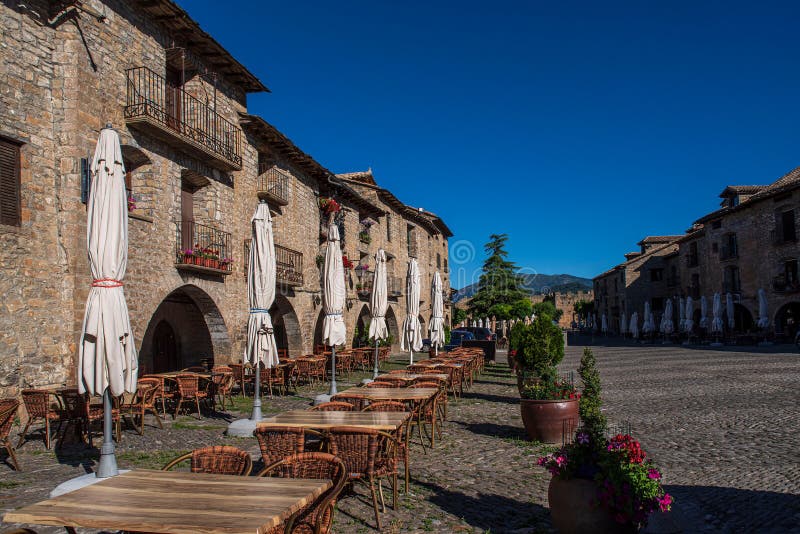 Architecture of an Ancient Spanish Village Editorial Photography ...