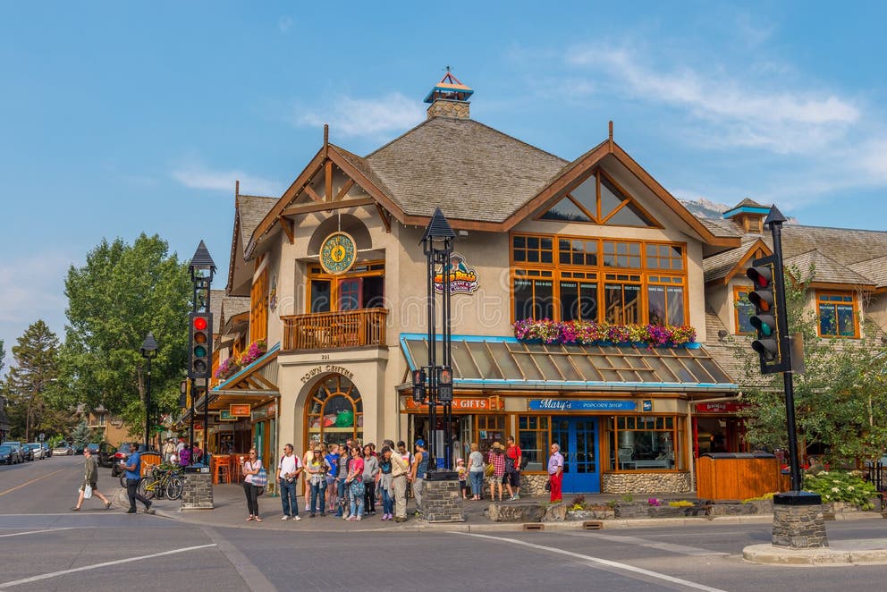 Architecture of Banff editorial photography. Image of park - 77062252