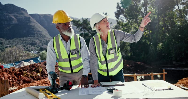 Architecture, Collaboration and Vision with Construction Worker People ...