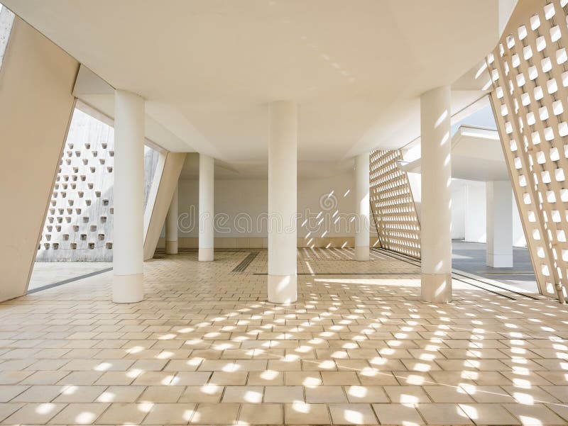 Architecture Details White Columns with Sunlight Shade Wall Pattern ...