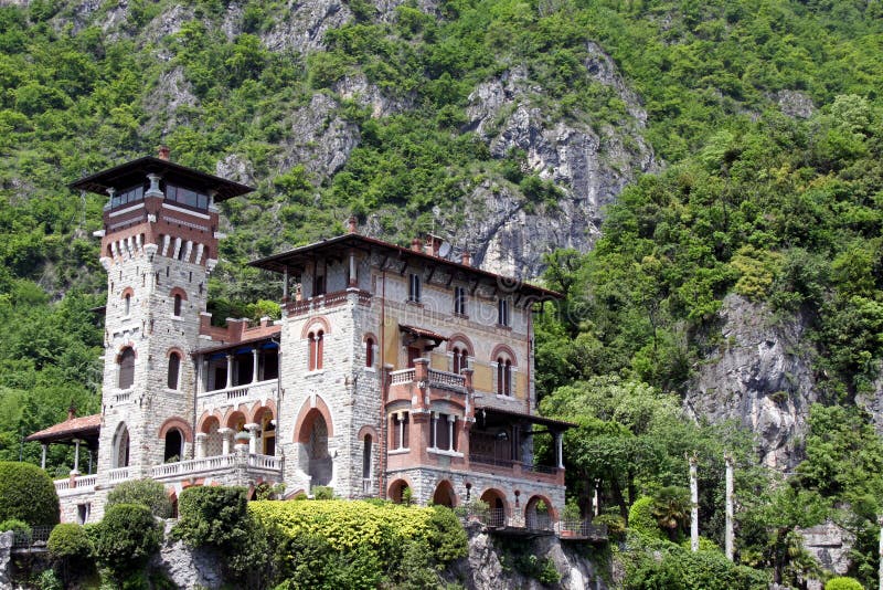 Architecture at Lake Como stock photo. Image of green - 14556330