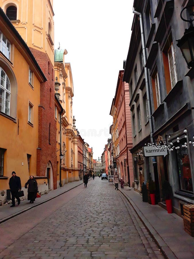 Architecture in the Old Town of Warsaw Editorial Photo - Image of ...