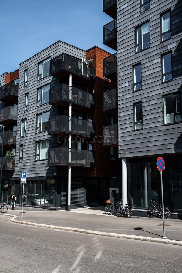 Architecture in Oslo editorial photography. Image of people - 124529882