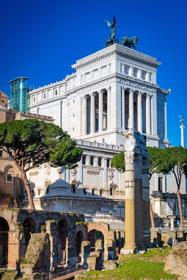 Monument, Rome, Italy stock image. Image of toursim, historic - 79818603