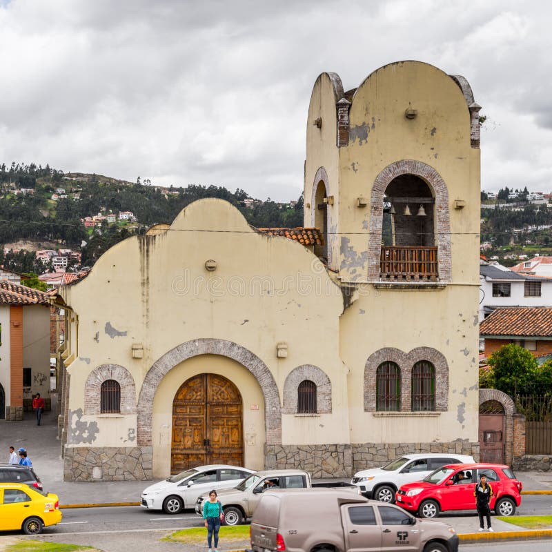 Architectuur Van Cuenca, Ecuador Redactionele Fotografie - Image of ...