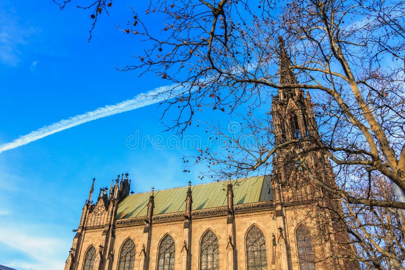 Architekturdetail Der Kirche Von St. Elizabeth in Basel, Swi Stockfoto ...
