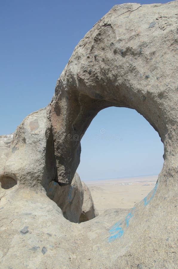 Arco De Pedra Em Reque, Peru Imagem de Stock - Imagem de peru, andes ...