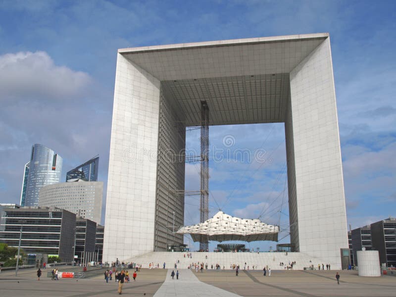 Arco Grande De La Defensa Del La En París Fotografía editorial - Imagen ...