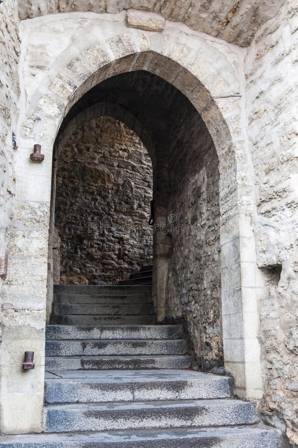 Arco medieval foto de archivo. Imagen de romanesque, gótico - 21164094