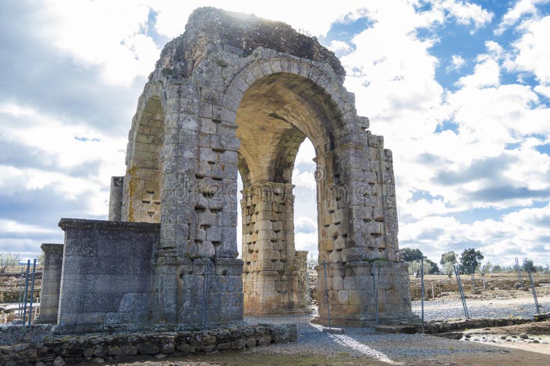 Arco De Caparra, Ciudad Romana Antigua De Caparra En Extremadura, Espa ...