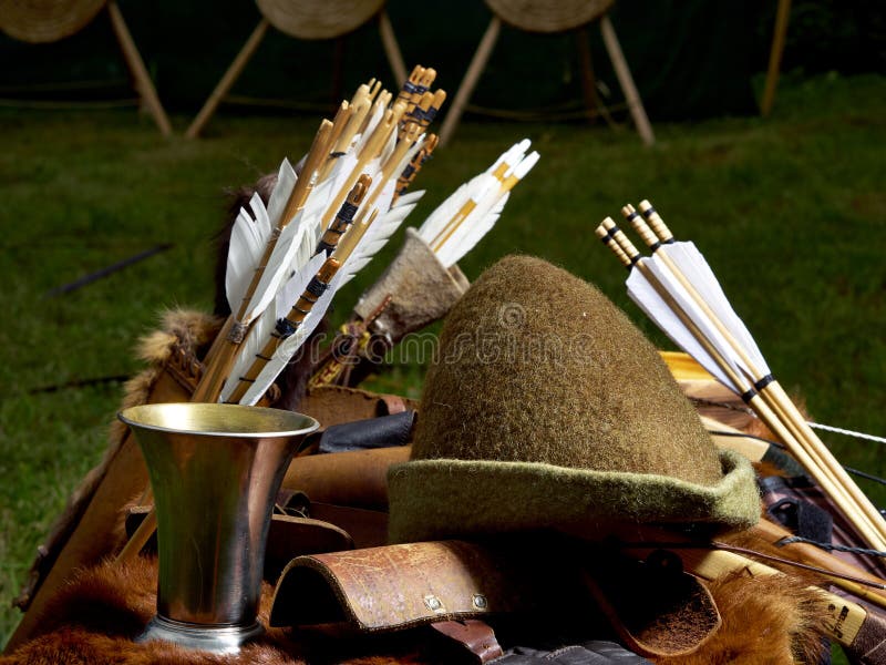 Arco Y Flechas Medievales Viejos Foto de archivo - Imagen de metal ...