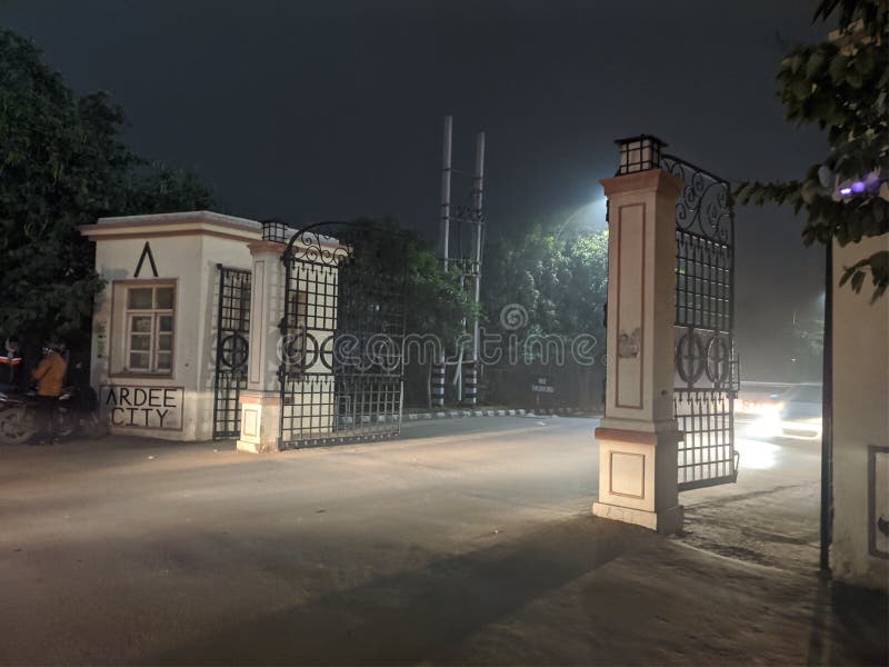 Ardee City Entry Gate, Gurugram Stock Photo - Image of city, ardee ...