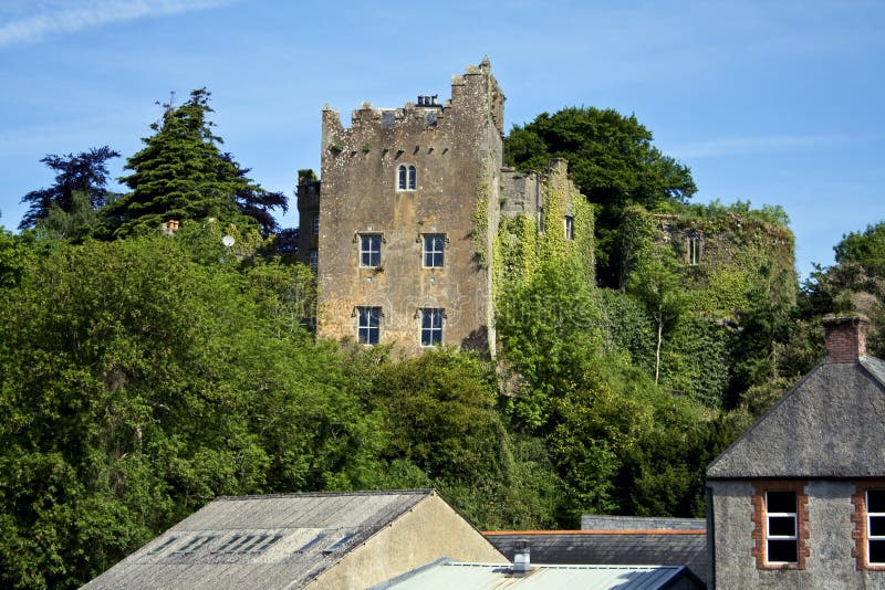 Ardfinnan Castle stock photo. Image of outdoor, travel - 14768358
