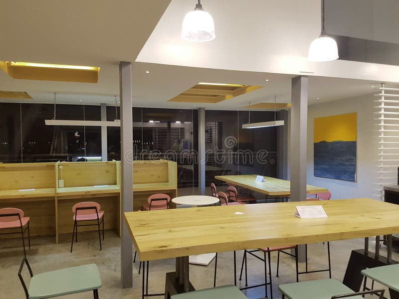 Area Modern Co Working Space with Sofa,table,leaf Bright Modern Working ...