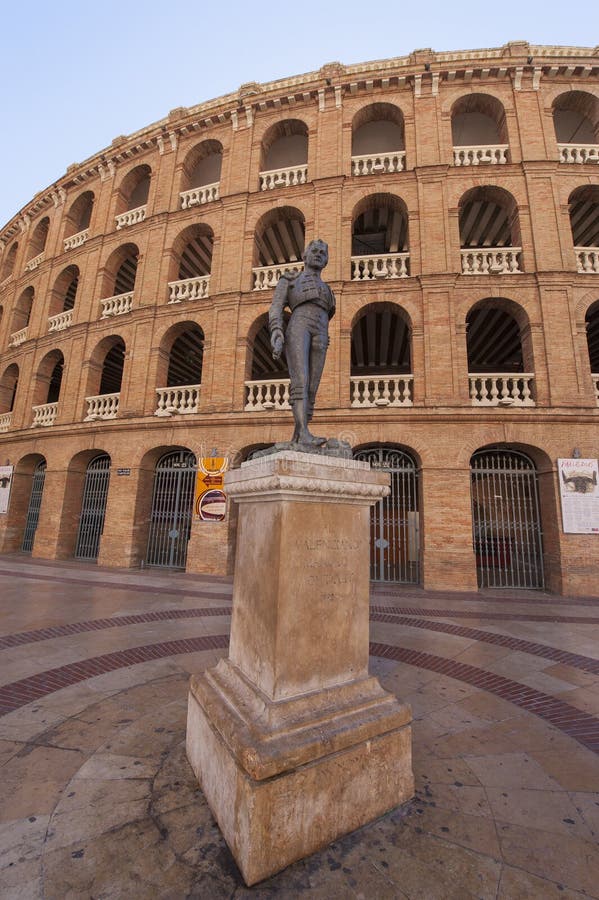 Arena Di Valencia Nel Centro Del Vecchio Quartiere Fotografia Stock ...