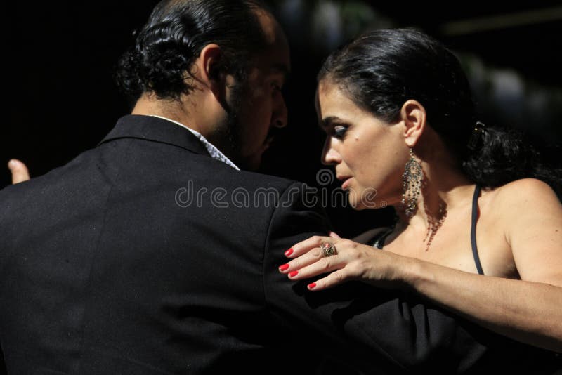 Dancers and Musicians Perform Cuban Folk Dance Editorial Photography ...