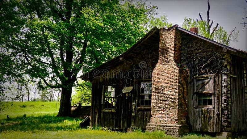 Old Decaying House in Arkansas Stock Image - Image of decaying ...