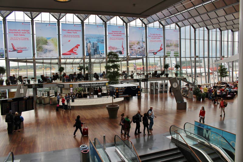 Arlanda flygplats redaktionell arkivbild. Bild av schema - 52043367