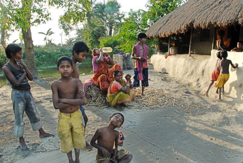 Arme Kinder in Indien redaktionelles bild. Bild von armut - 23634990