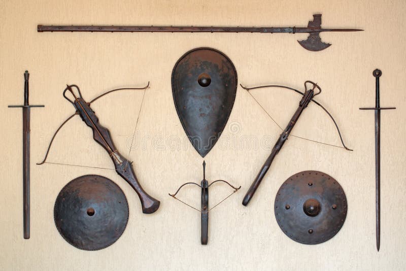 6,305 Armi Medievali Foto stock - Foto stock gratuite e royalty free da ...