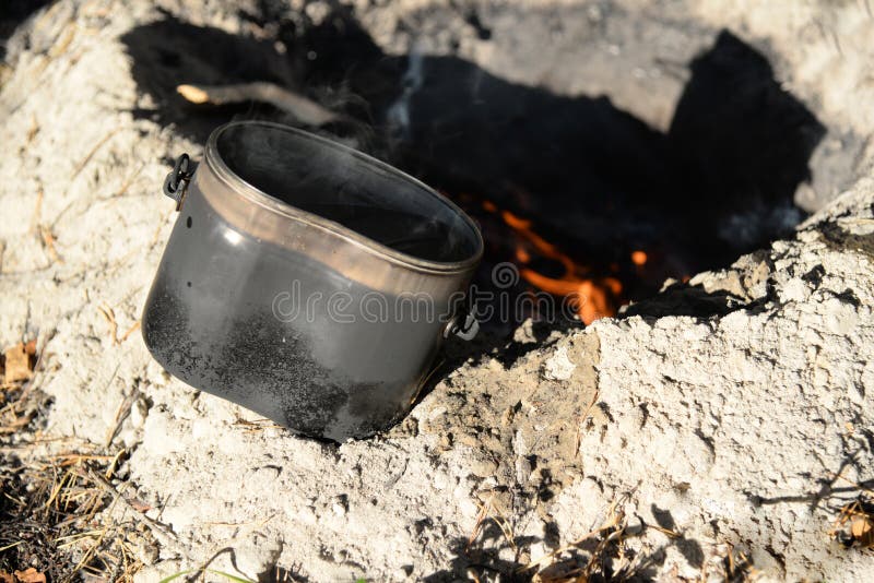 Army pot of hot water stock photo. Image of nature, camping - 127391286