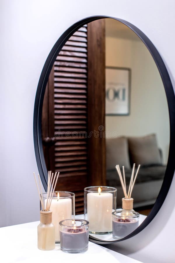 Aroma Diffuser and Scented Candles that Create Coziness in the House ...