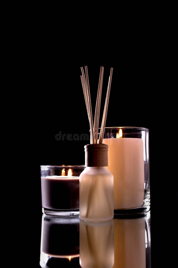 Aroma Diffuser and Scented Candles that Create Coziness in the House ...