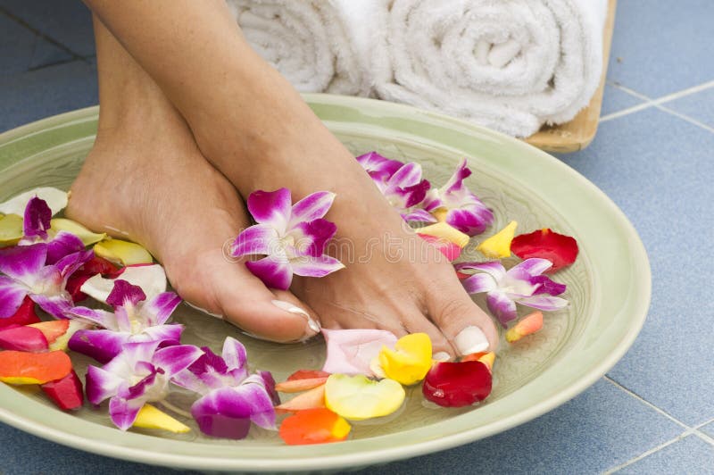 Aromatherapy Water Spa for Feet Stock Image - Image of pamper, bliss ...