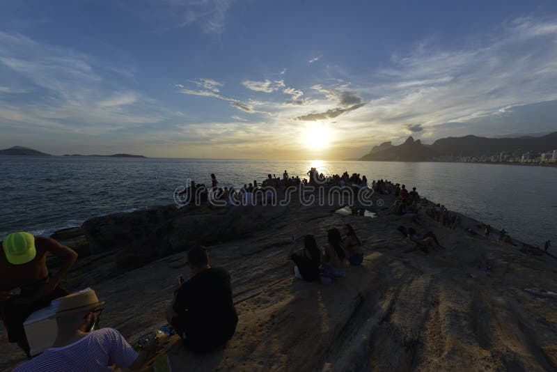 Arpoador Sunset editorial stock image. Image of horizon - 82924349